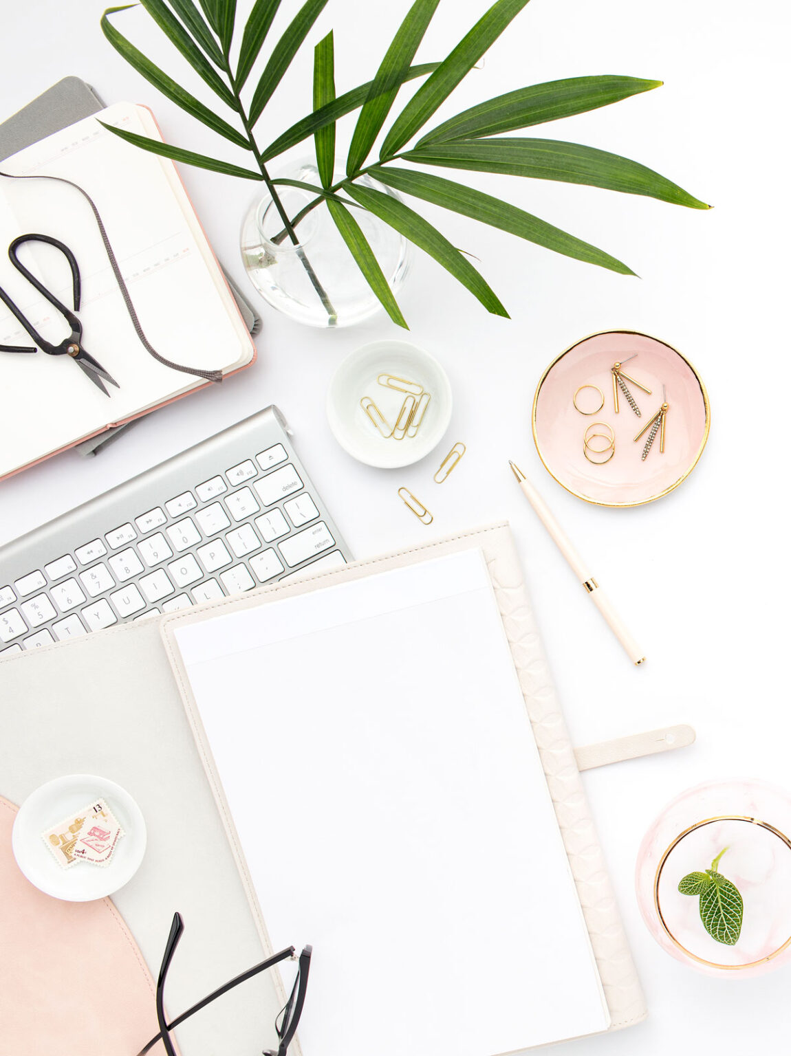 Wordpress Themes Hello You Designs